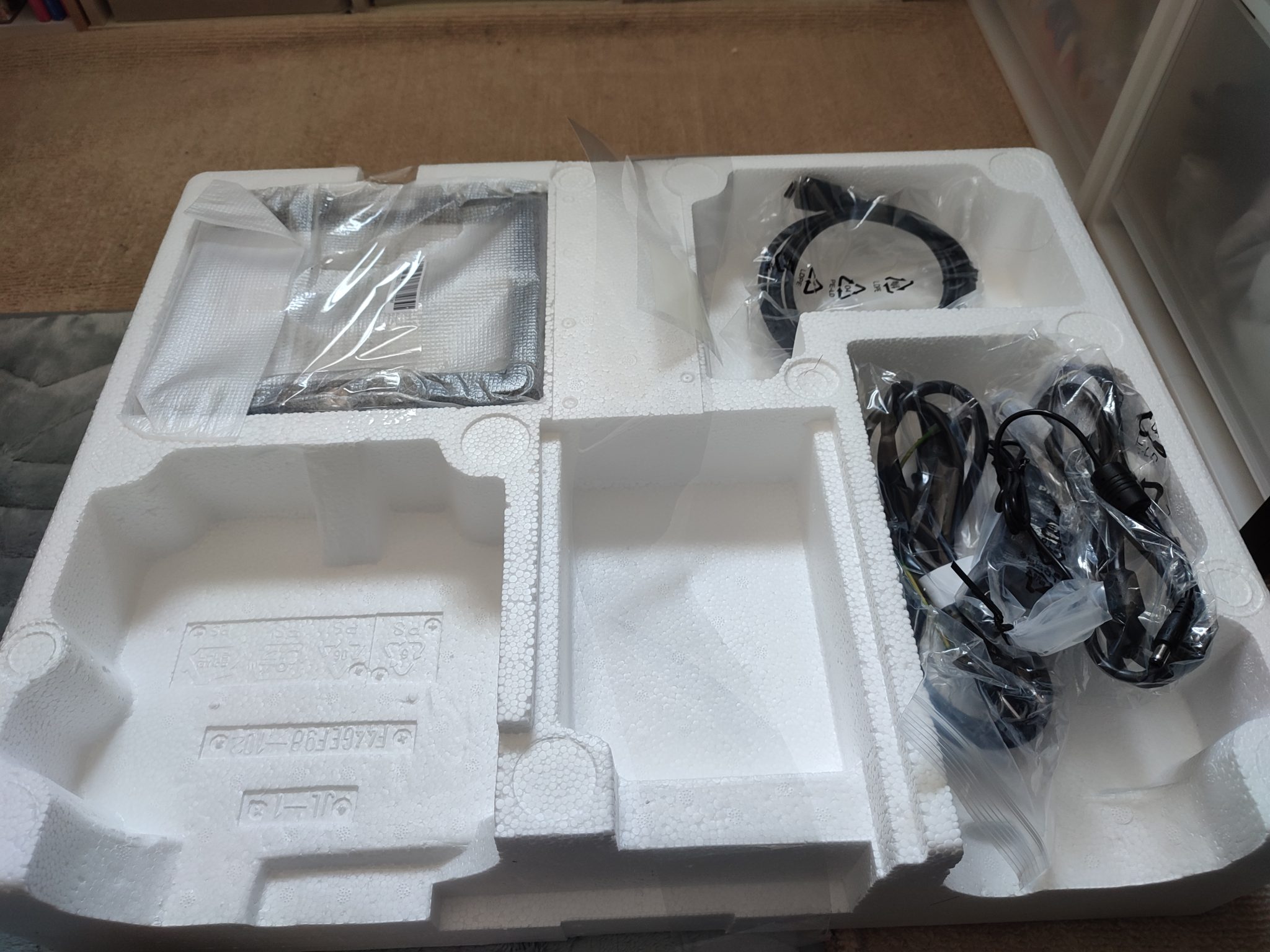 エロゲとかアニメを楽しむのに最適解なディスプレイを求めて、PHILIPSの241Eを購入してみたぞ！(Part1) | 機械は友達・二次元は ...